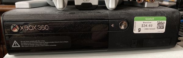 Xbox 360 E - AzNate's Tech Wiki